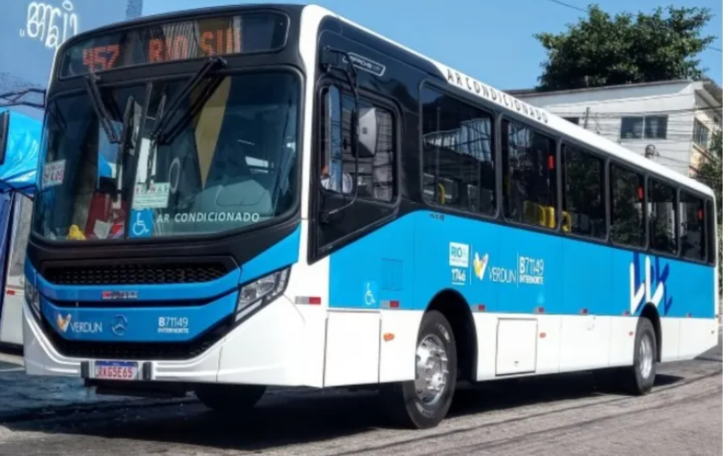 Mais três linhas de ônibus voltam a circular no Rio de Janeiro